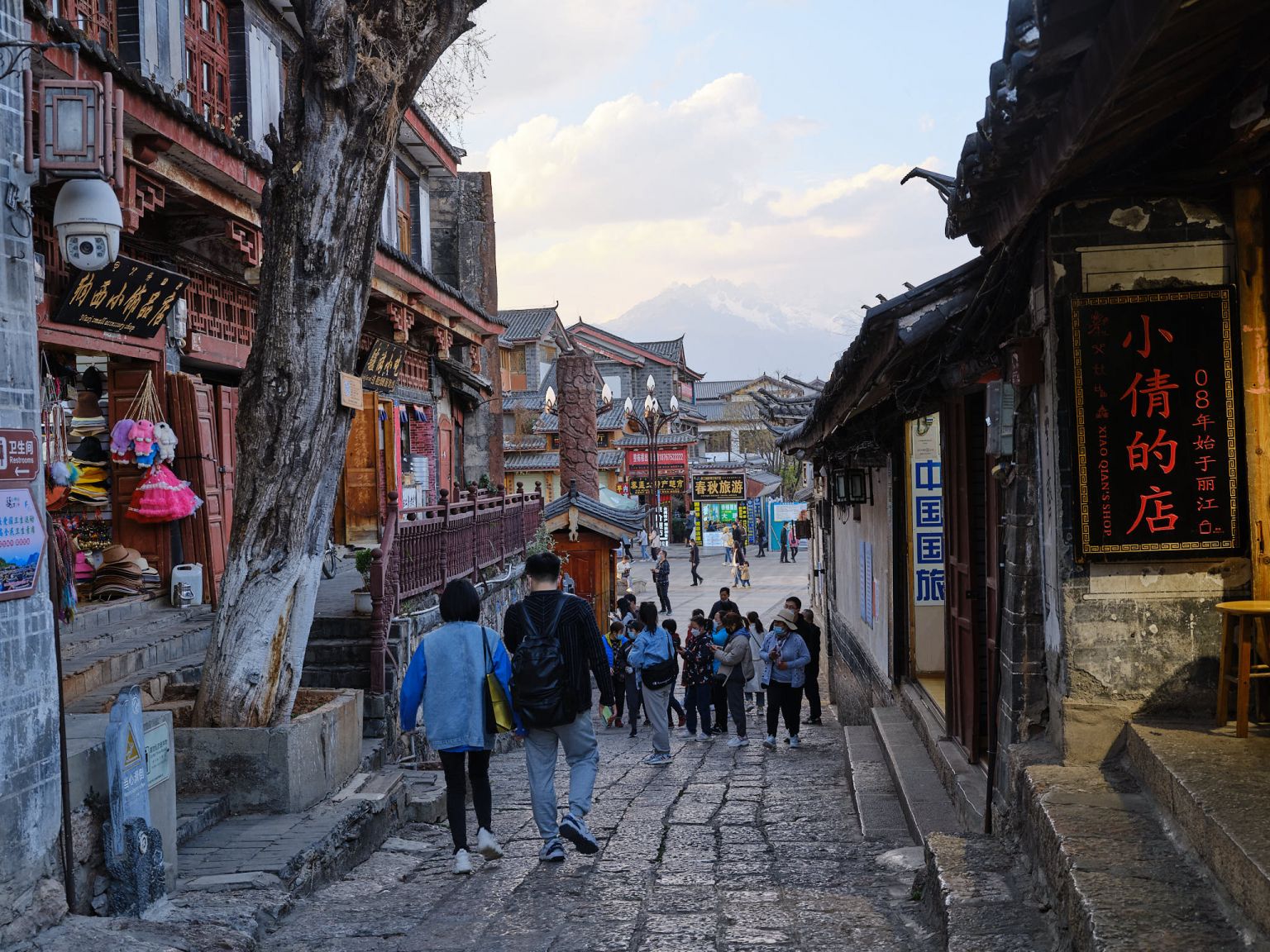 Dayan Ancient Town, Lijiang, Yunnan Province, China - fcracer.com