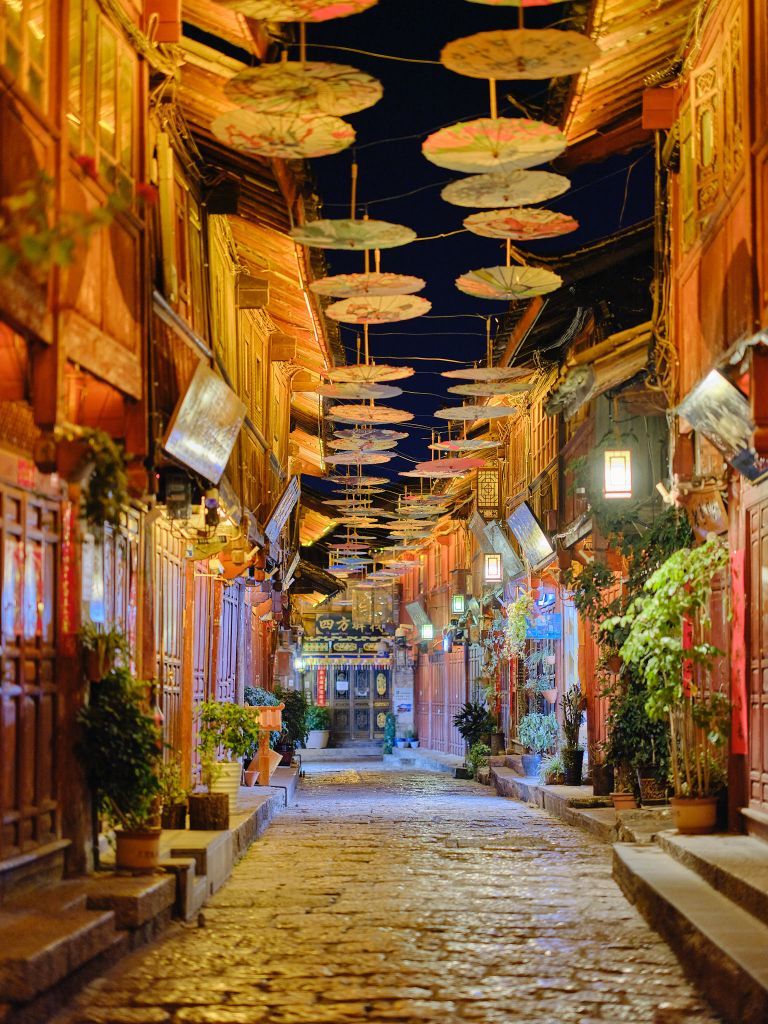 Dayan Ancient Town, Lijiang, Yunnan Province, China - fcracer.com